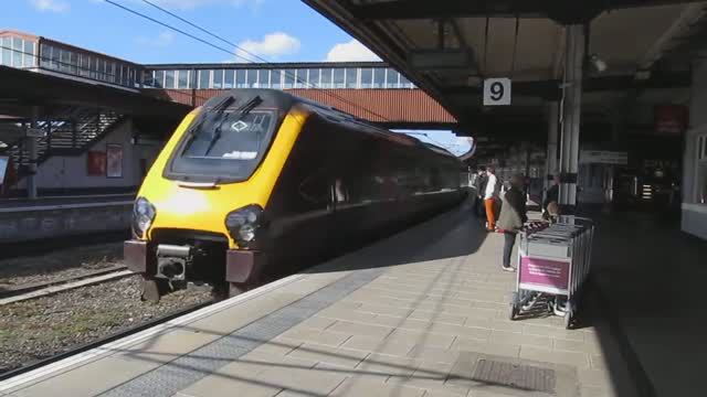 Поезд CrossCountry Class 220. Прибытие в Йорк