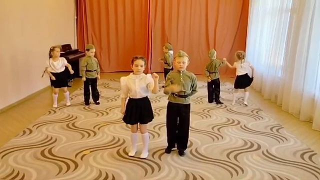 nmclk/18903 03 Танец «В лесу прифронтовом»