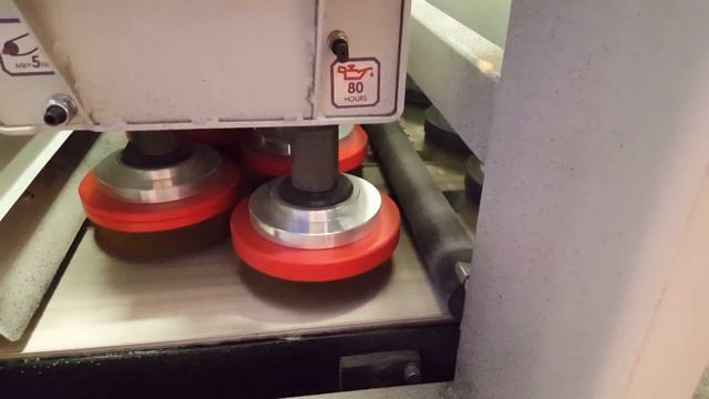Шлифовка и скругление кромок детали на станке RWT