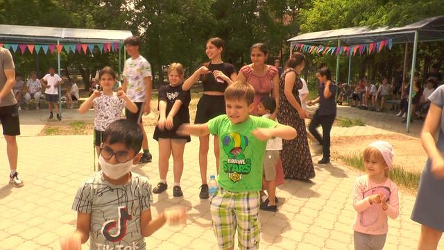 "В гостях у сказки", театрализованный показ группы 2 РТПиП ВГИИК для детей в областной больнице.