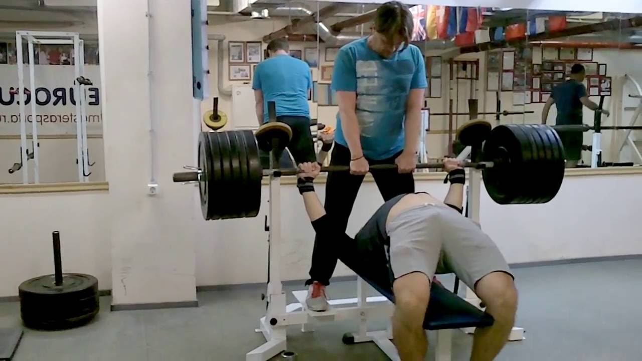 Жим лежа. Спортстудиия