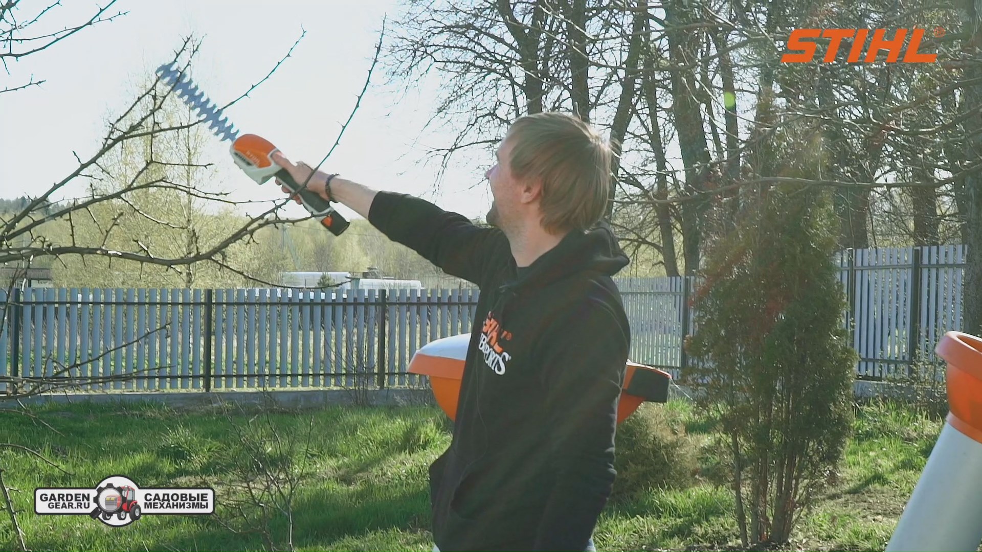 Кусторез аккумуляторный + ножницы для травы STIHL HSA 26 обзор