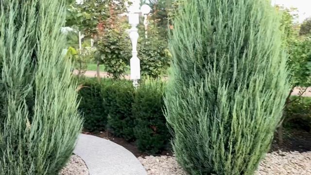 Немного Средиземноморья в парке Ленинавана.