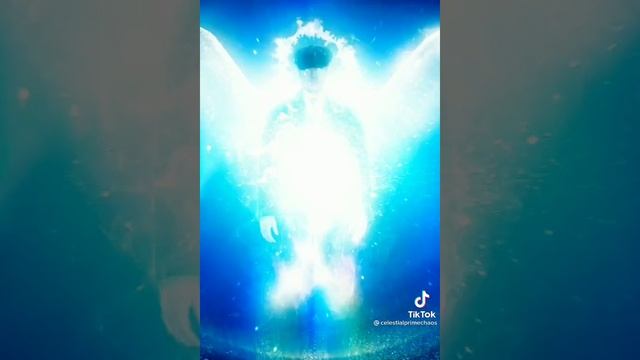 Кто_же_сильнее_Архангел_Михаил_из_Сверхъестественное_или_Михаил_из_Люцифера?