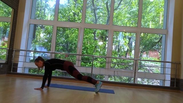 Физкультура на диване.
Занятие №17.