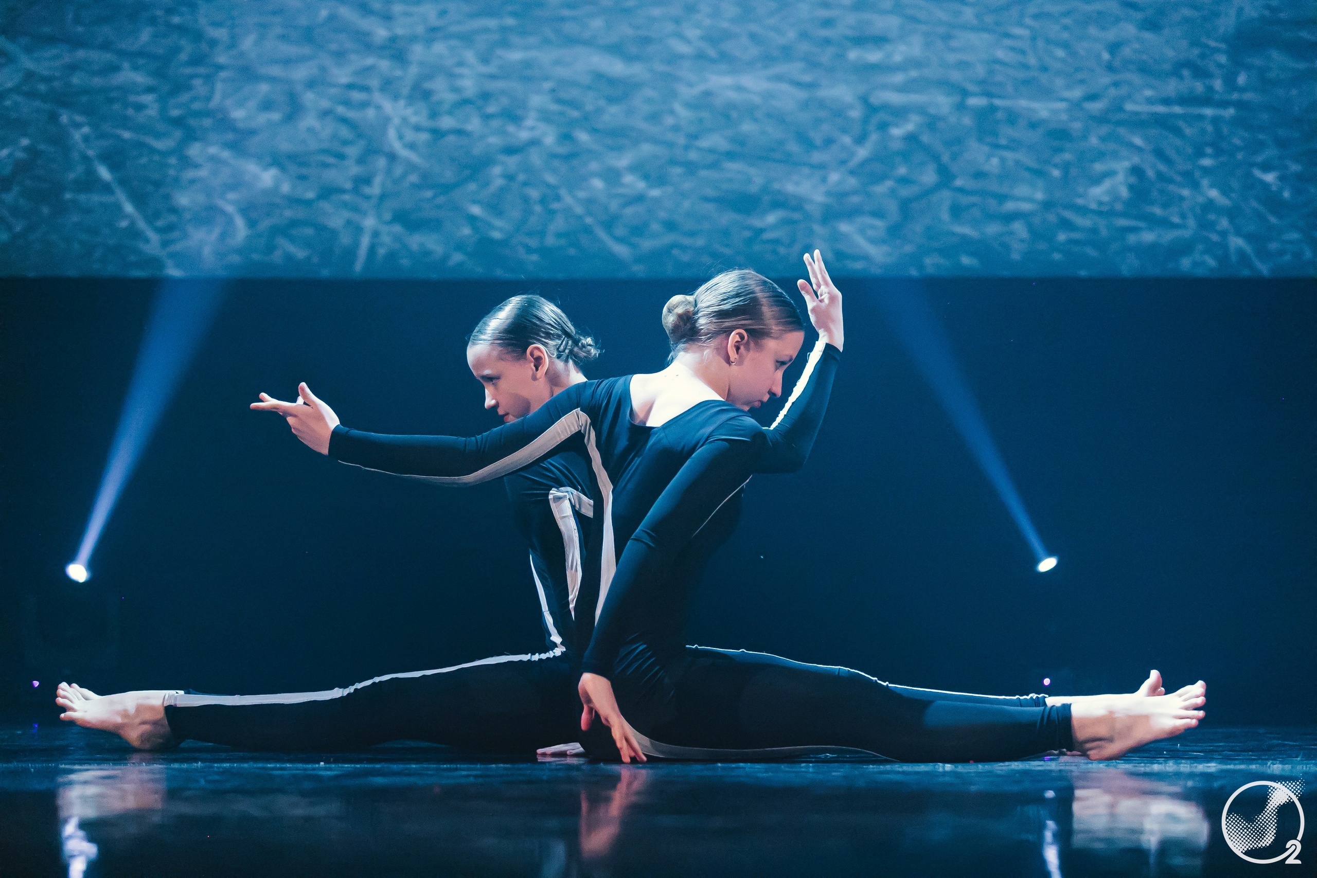 Дуэт "Фосфены" Диана Быкова и Алена Валеева на Oxygen.contest