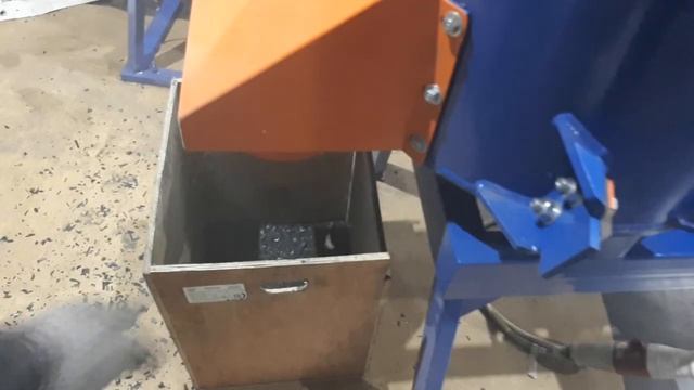 Дробилка измельчитель ящиков модель МИ-600+.mp4