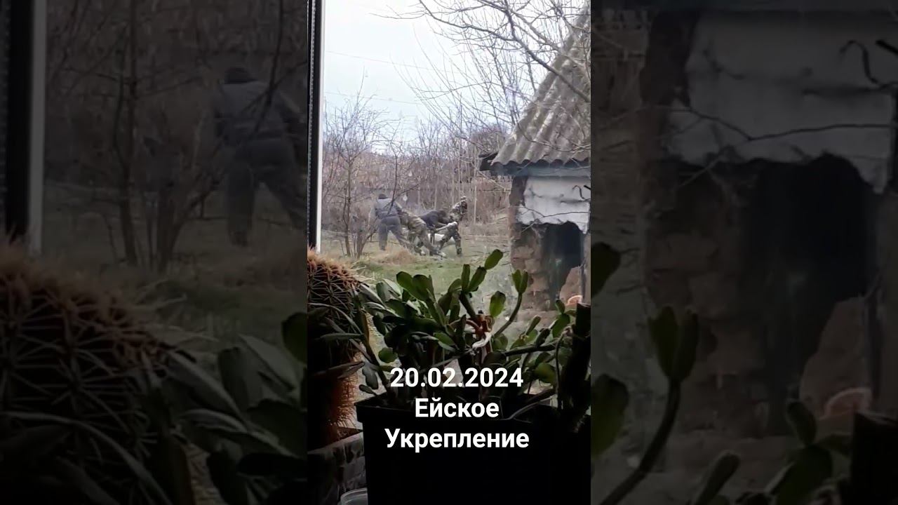 Установка свай. 20 февраля 2024 г. Ася помогает