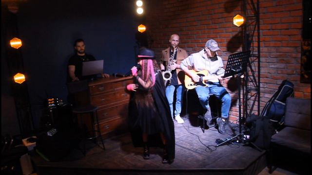 "Камнем по голове", кавер