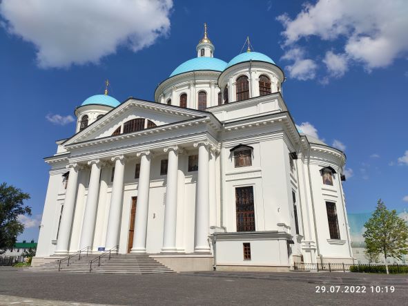 Казанский Богородицкий монастырь. Собор иконы Казанской Божией Матери. Казань 2022.mp4