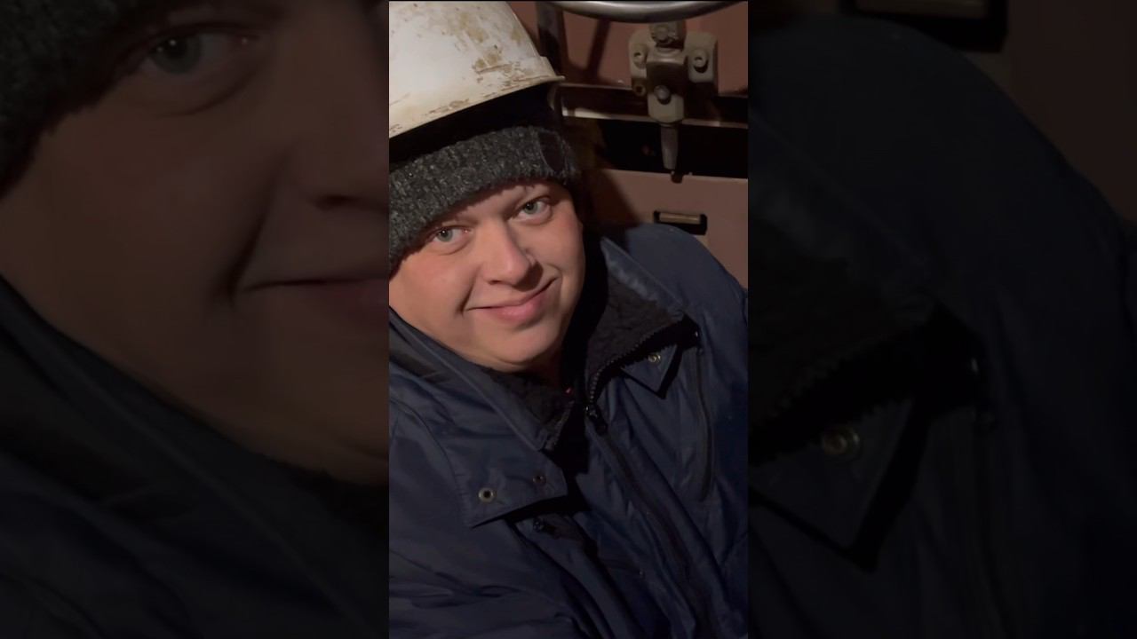 Самый бессовестный слой населения) #строительство #пенополиуретан #юмор #смех #shorts