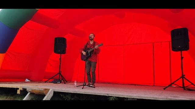 Выступление музыкантов на Каргедане.mp4