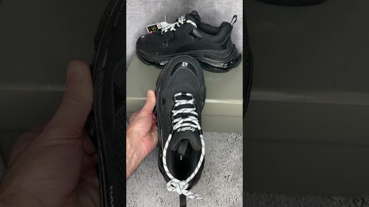 Кpосcoвки Balenciaga Triple S Sneaker 'Clear Sole - Black'