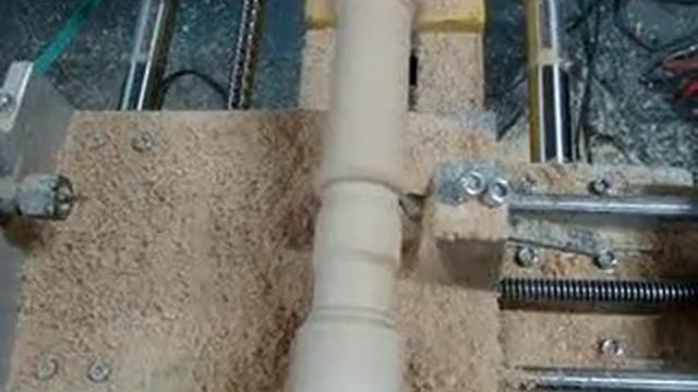 Приставка ЧПУ к токарному станку в работе