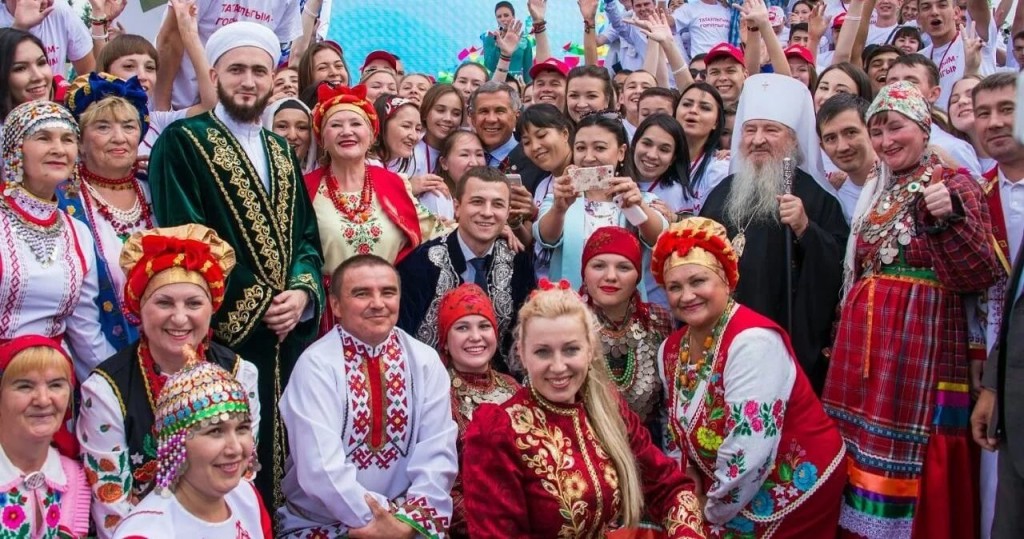 Композитор Владимир Шаинский. «Уроки истории» (1986). Поёт Ярослав Годованый