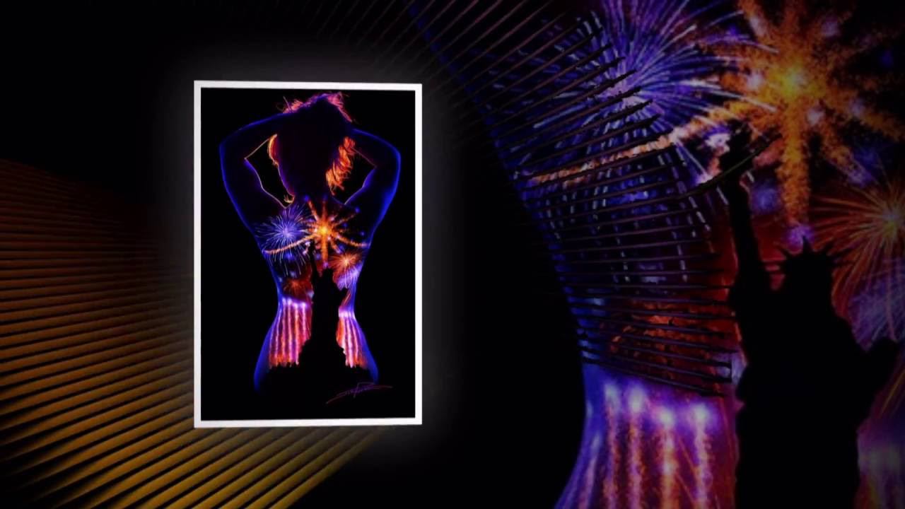 Фантастические светящиеся пейзажи на телах девушек .