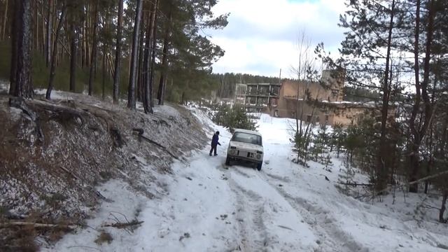 Не бита не крашена ВАЗ 2121 Нива  ч №2 не большой тест драйв и мойка  .