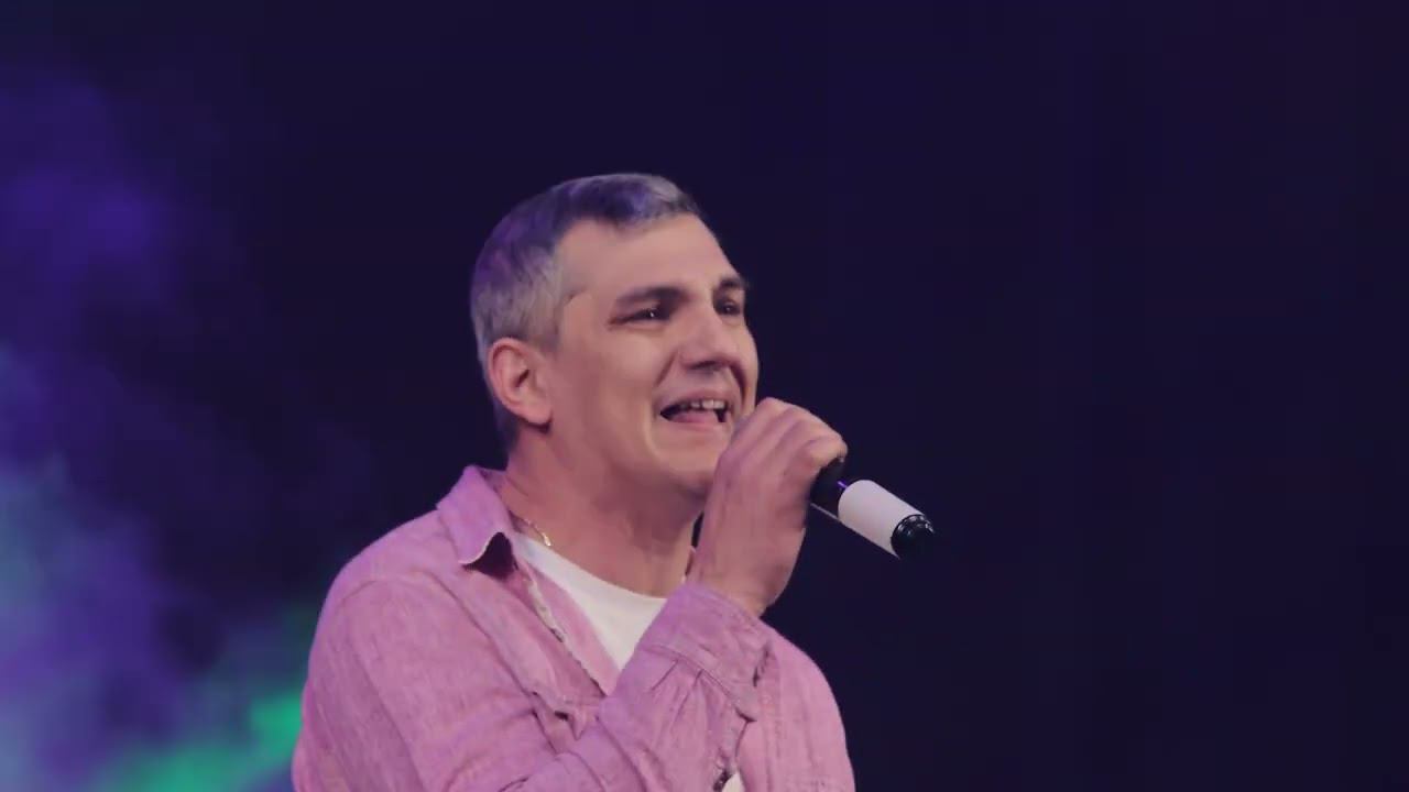 Он тебя целует - Цыбин Демьян и ансамбль Матрица