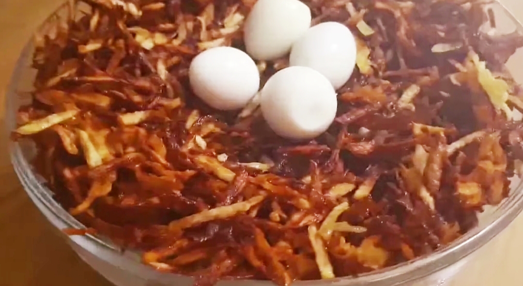 Салат Гнездо Перепелки очень вкусный все просят рецепт.mp4