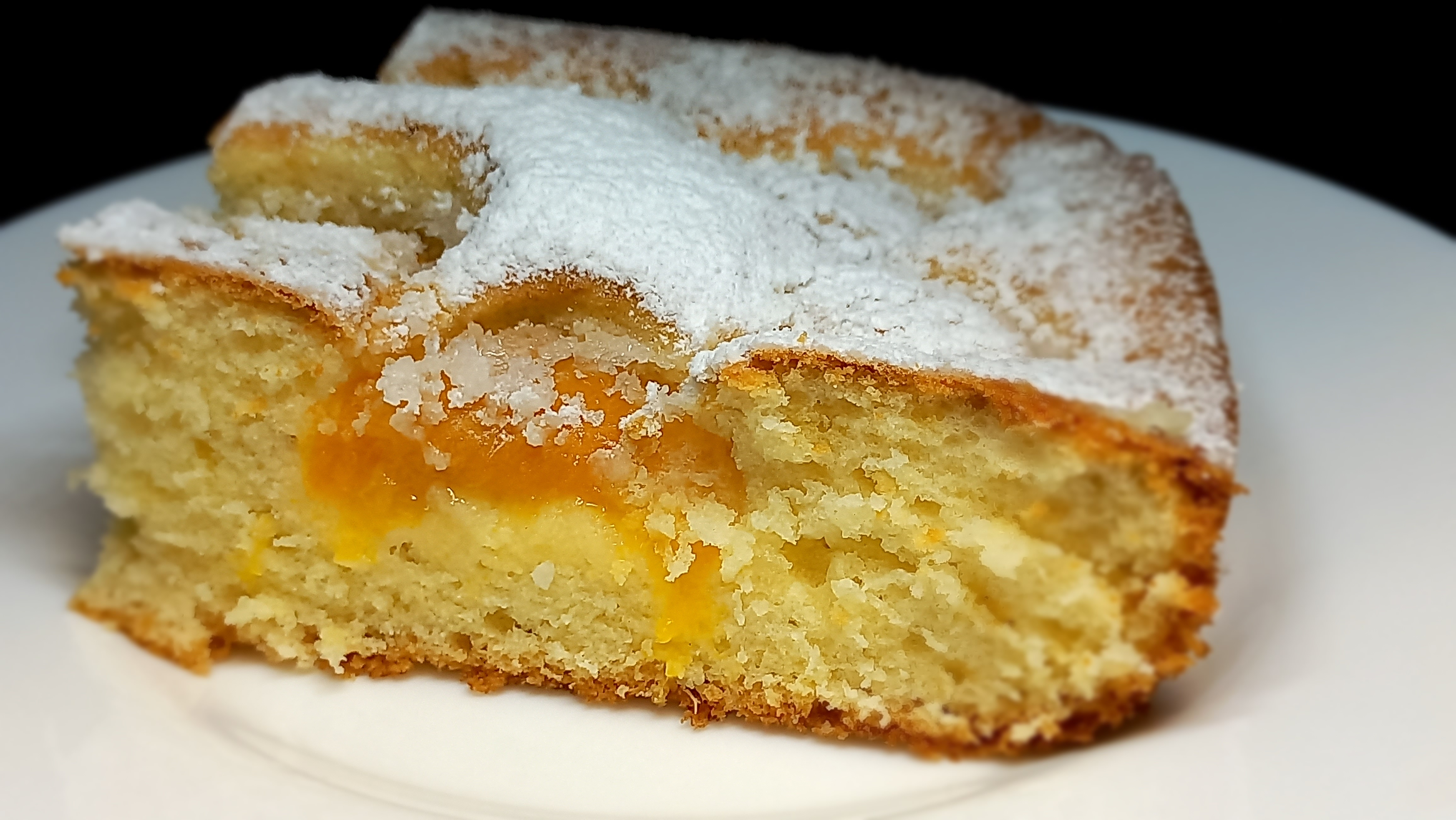 Пирог сладкий с абрикосами к чаю