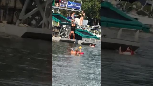 Смешная видео подборка курьезных моментов