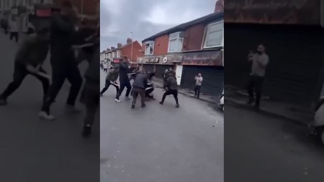 Мигранты в Британии