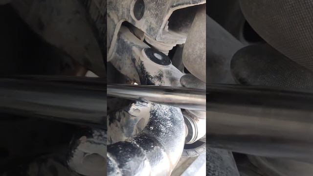 FOTON AUMAN ESTa BJ4189 стук подъемника кабины, течь масла с цилиндра кабины