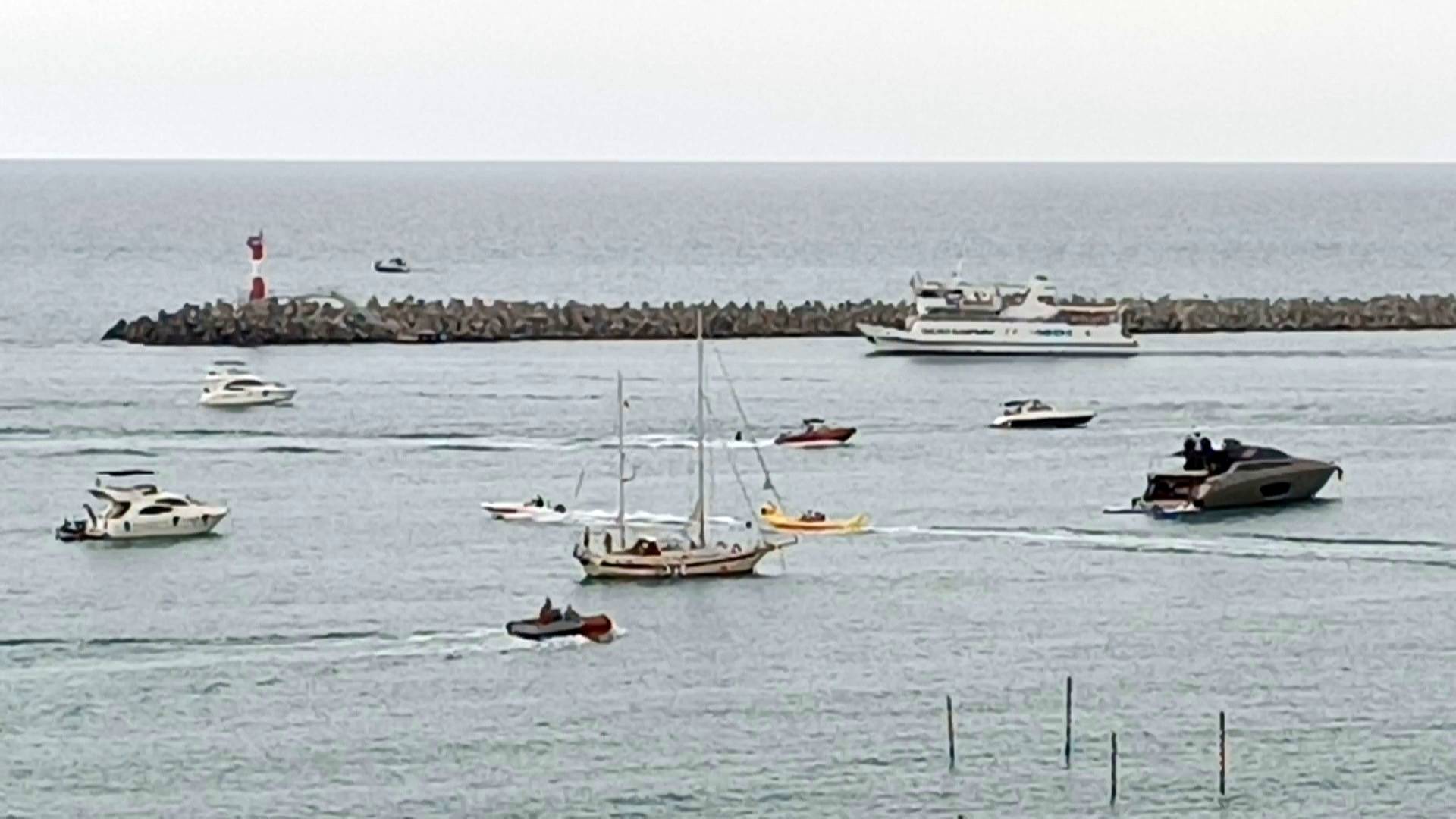 Порт, июль, пасмурнаяжара, велопрогулка.