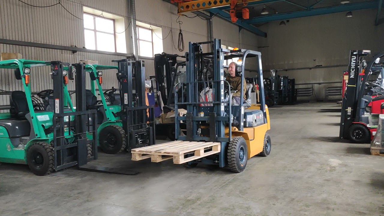 Дизельный погрузчик CHL HELI CPCD15 с японским двигателем