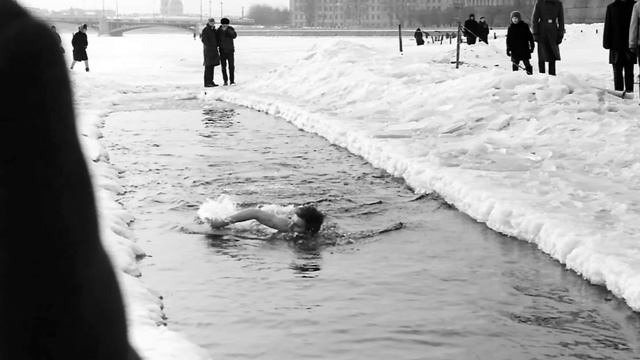"НАМ СНОВА ДВАДЦАТЬ ПЯТЬ!"... (Синяя птица - Сергей Дроздов).mp4