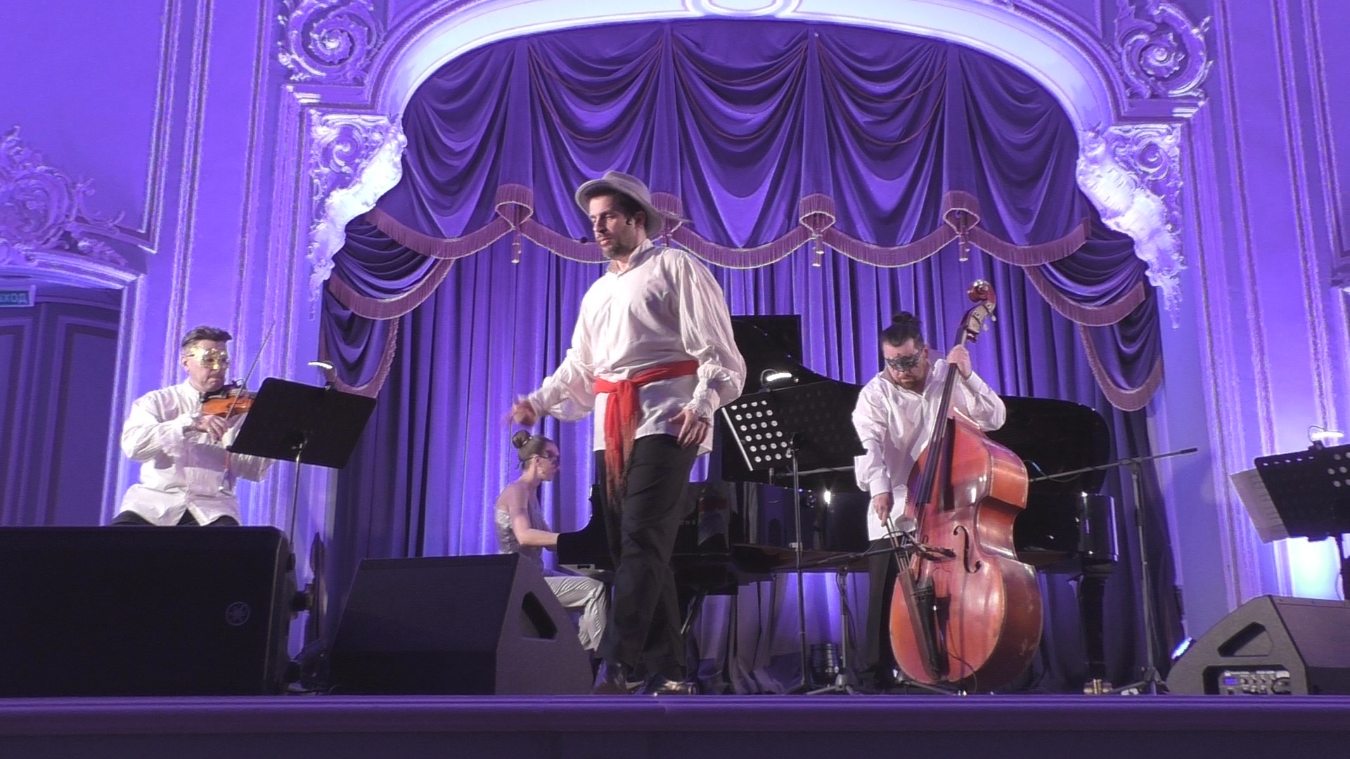 ПЕТР НАЛИЧ И STRADIВАЛЕНКИ ВО ДВОРЦЕ БЕЛОСЕЛЬСКИХ-БЕЛОЗЁРСКИХ 31.03.2023 -КОНЦЕРТ "ЛЮБОВНЫЙ НАПИТОК"