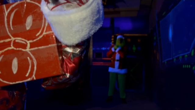 Гринч против Деда Мороза ?