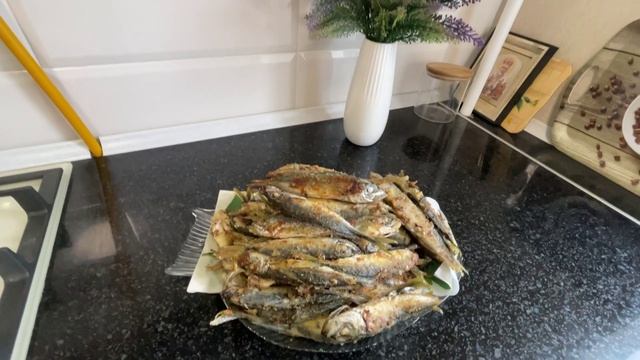 Жареная ставридка с хрустящей корочкой