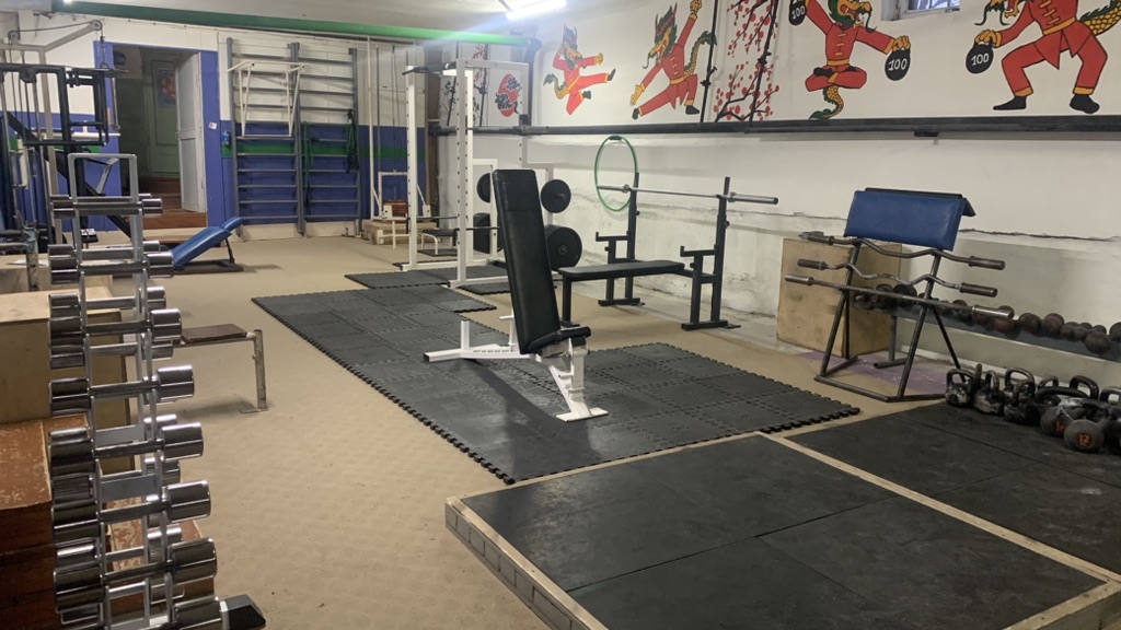 Тренажерный зал в воскресенье