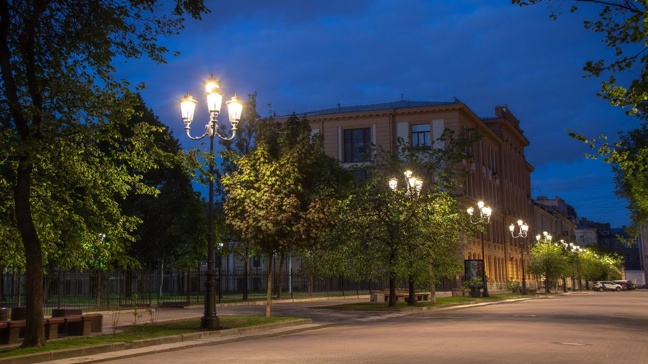 Создание единого светового ансамбля с применением стилизованных под исторический облик фонарей