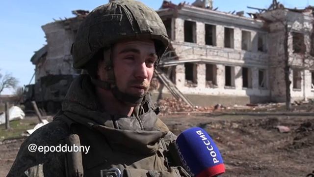 Один парень Боря .Здесь русским Духом Пахнет.