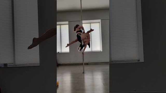 Pole dance дуэт 20240616