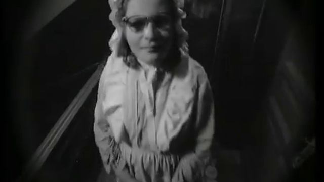 Бабушка .социальная реклама 1995 г.
Бабушка А.Вишня