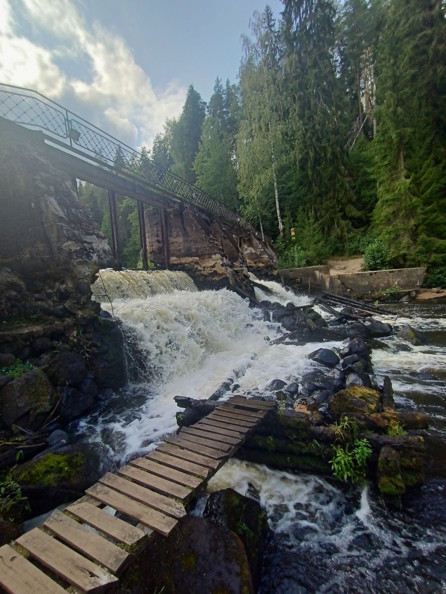 Старая финская ГЭС: Заброшенная красавица