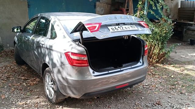 Старые пневмоупоры багажника.mp4