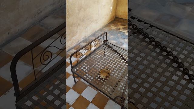 Музей геноцида Туол Сленг в Камбодже