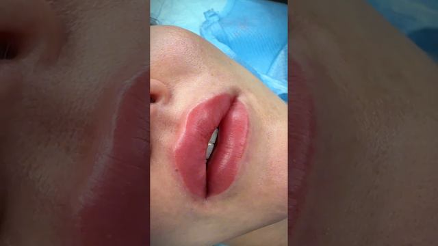 Перманентный макияж губ | Акварельная техника