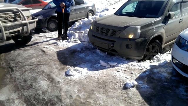 Застрял Nissan X-Trail