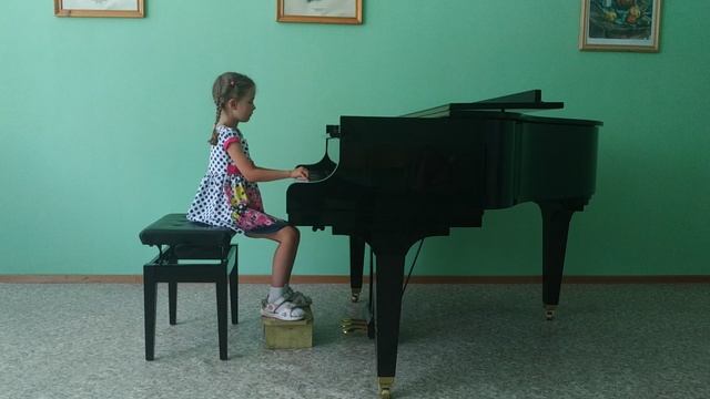 Ольга Севастьянова, 5 лет (фортепиано). Выступление 12.07.2021 г. С. Майкапар "Раздумье".