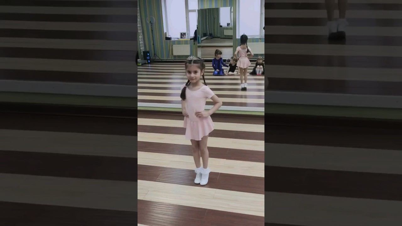 Наши маленькие принцессы готовятся к своему первому турниру #maridancestudio #танцымытищи