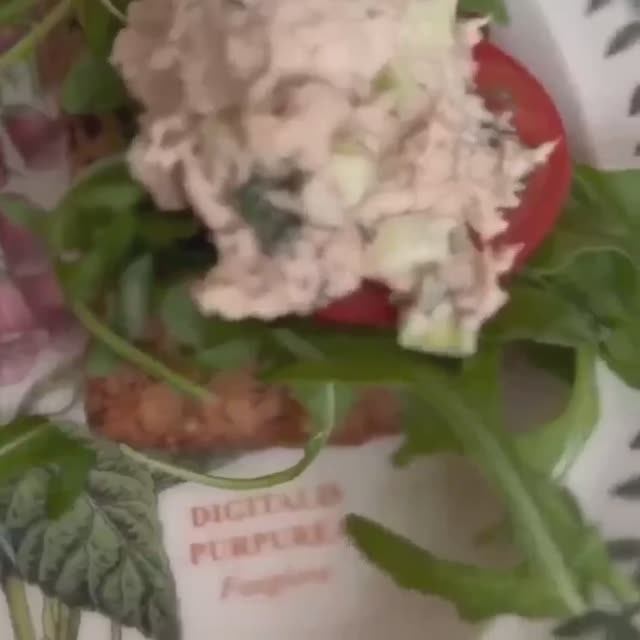 Тосты с тунцом