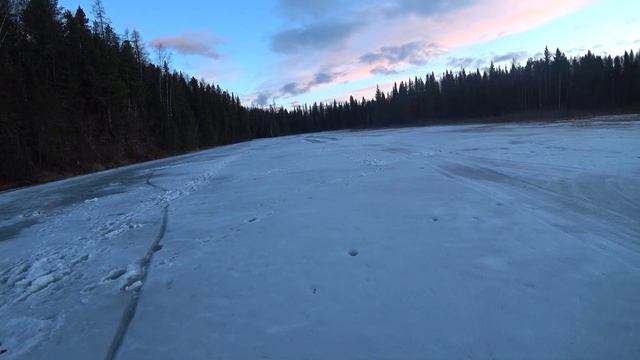 Ледоход на горной реке / Рыбалка с аэролодкой