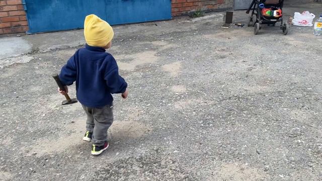 В городе подготовка к фестивалю цветов. Решили спонтанно сделать шашлыки ? покупки с улыбка радуги