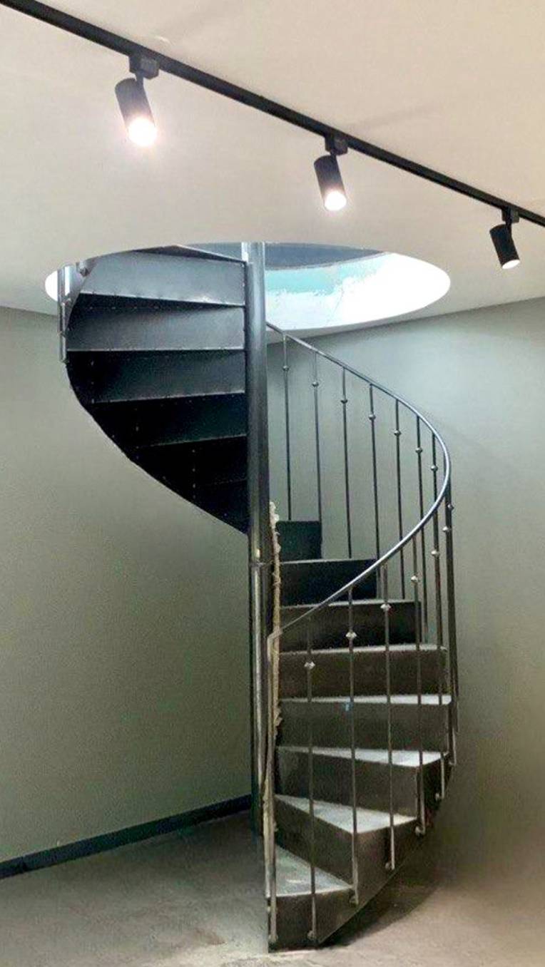 Винтовая лестница LOFT. #винтоваялестница #лестница #лестницавдоме