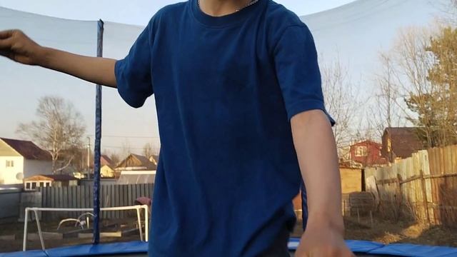 Трюки на батуте 4 часть